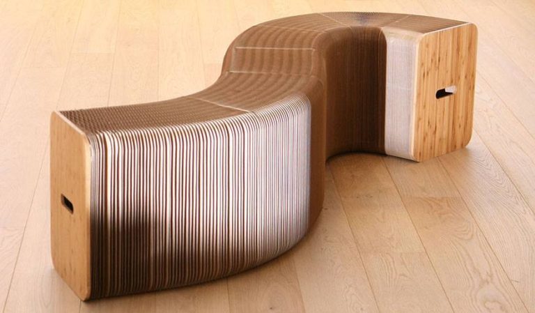 Ces meubles ingénieux en carton se plient et se déplient en un geste ...