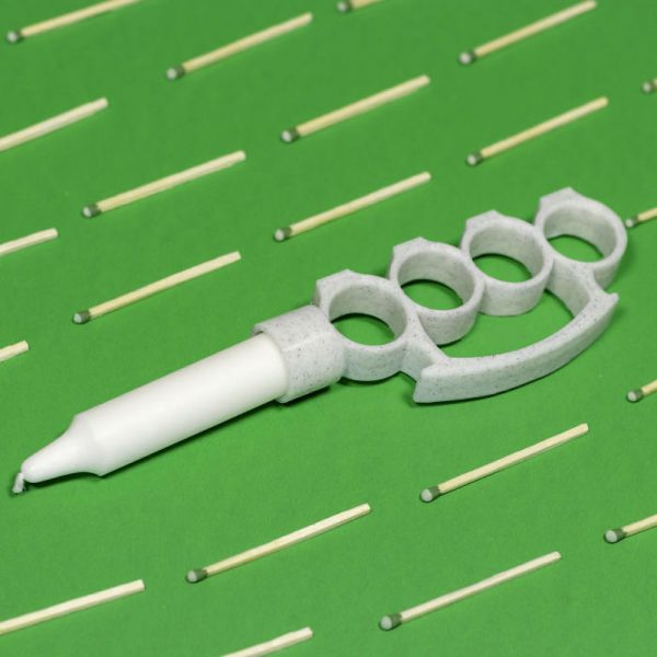 Ce créatif imagine des inventions inutiles pour répondre à des ...