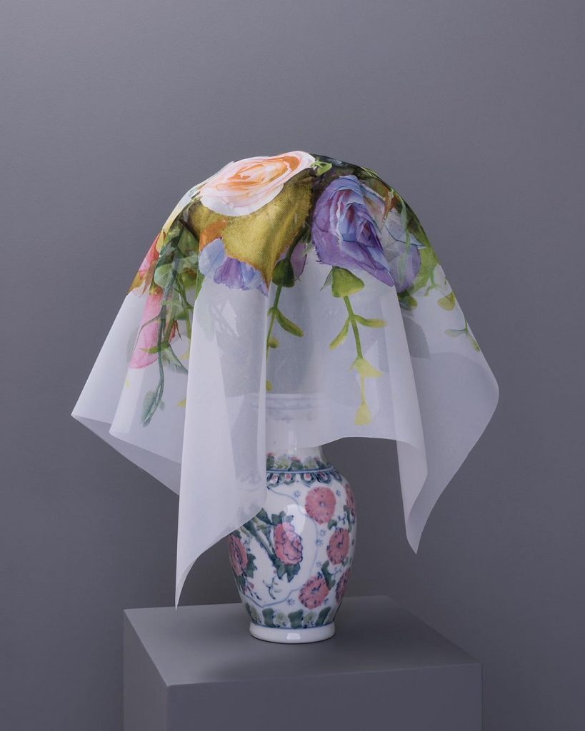 Ces objets inutilisables offrent un savoureux mélange d’art et d ...