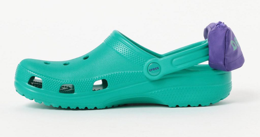 Crocs dévoile un modèle qui intègre une petite banane à l'arrière pour ...