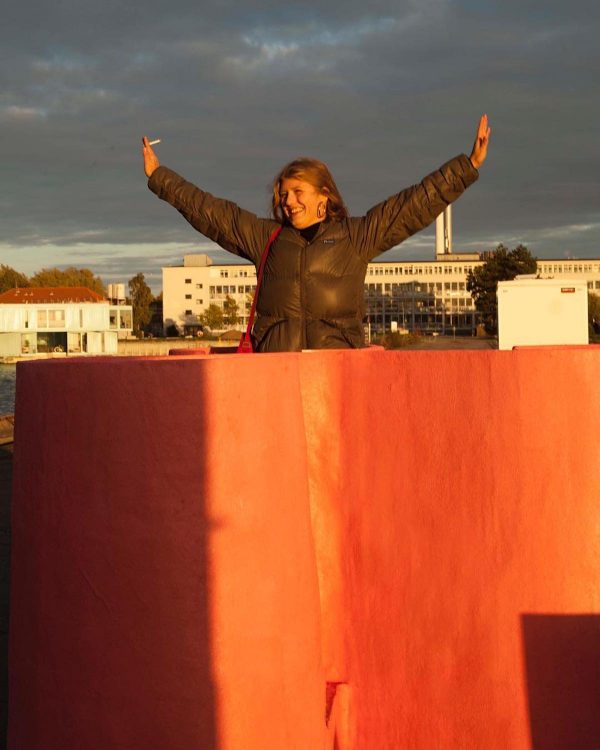 Lapee : le premier urinoir pour que les femmes fassent pipi ...