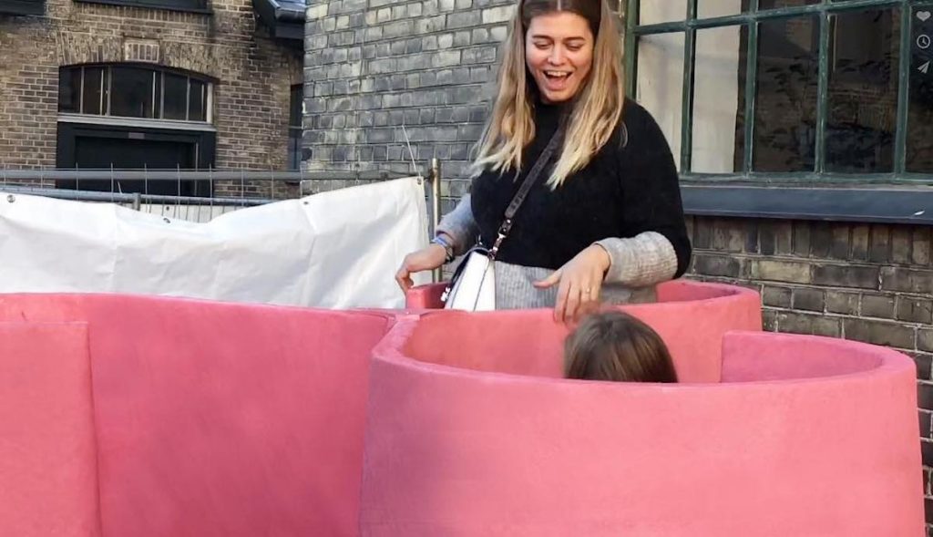 Lapee : le premier urinoir pour que les femmes fassent pipi ...