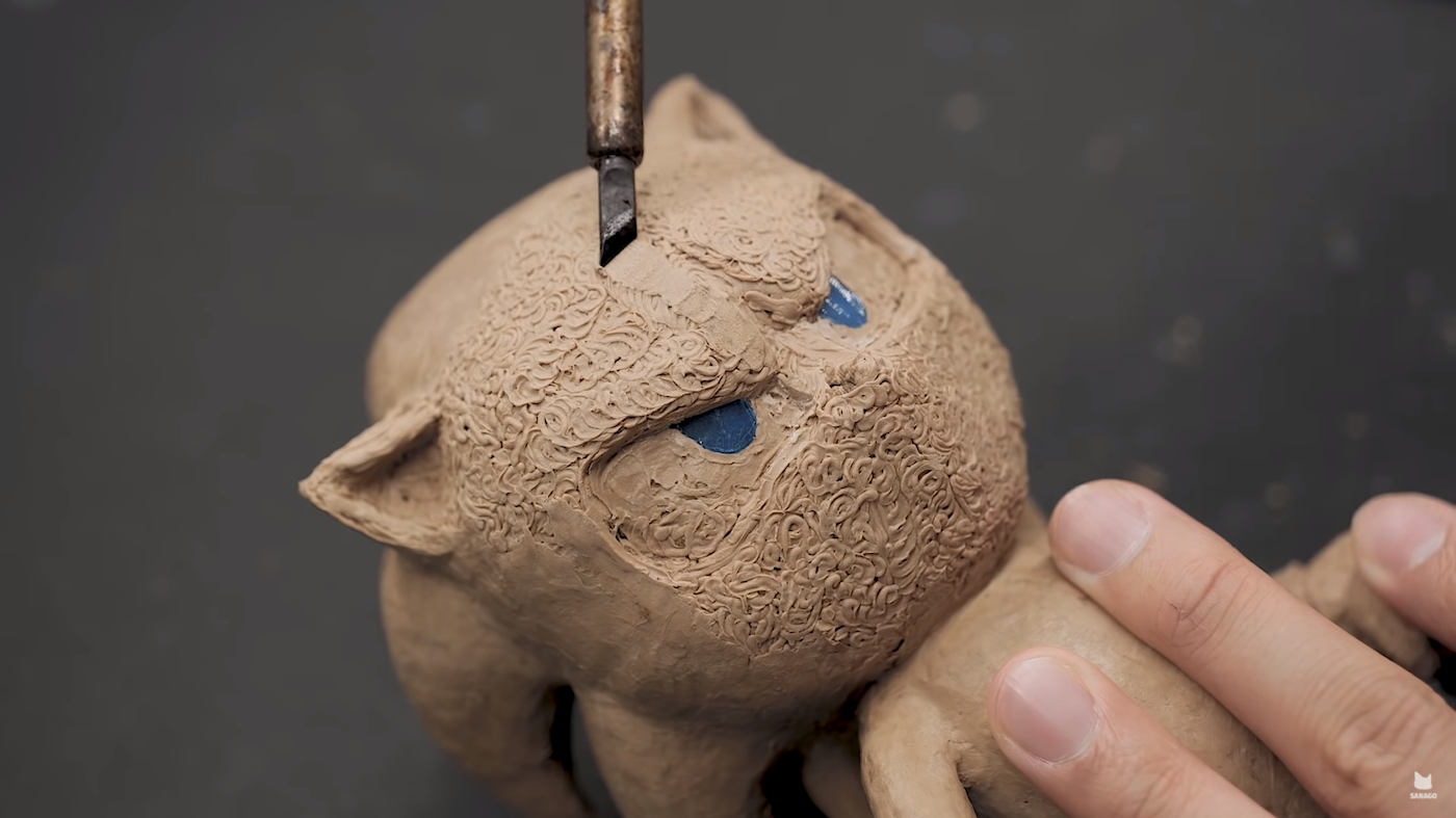 Grâce à un stylo 3D, il construit une statue de Sonic et filme son ...