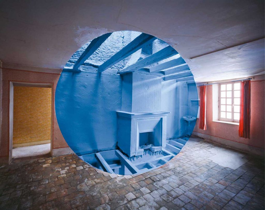 L'artiste Georges Rousse crée des anamorphoses à couper le souffle dans ...
