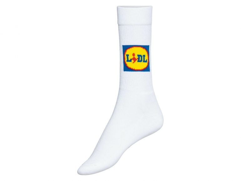 Lidl dévoile une gamme de vêtements pour ses fans... et le succès est ...