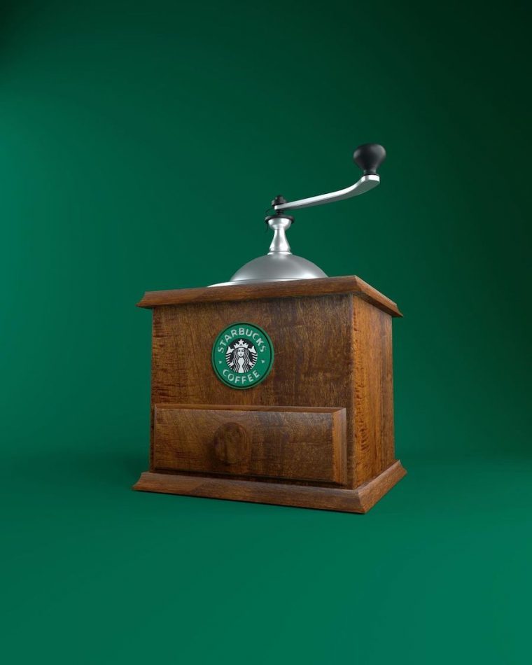 Marius Longo détourne les marques célèbres en objets inattendus