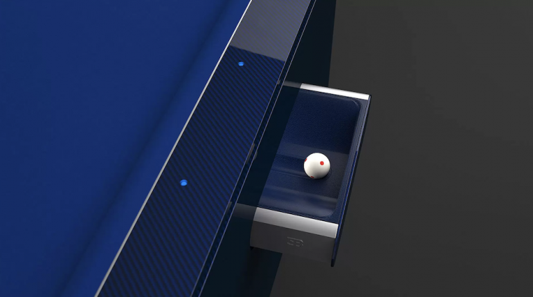 Bugatti se lance dans la production de billards de luxe en fibre de ...