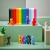 LEGO dévoile un set aux couleurs LGBT+ pour célébrer la diversité ...