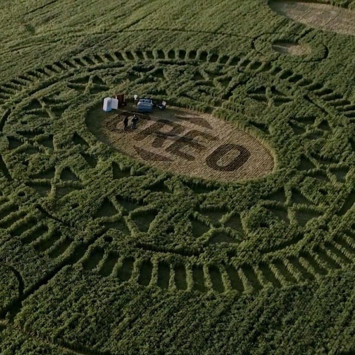 Aux USA, Oreo détourne les crop circles pour faire une offrande aux ...