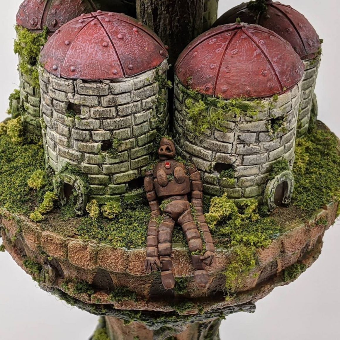 Il transforme des déchets en incroyables miniatures inspirées du studio ...