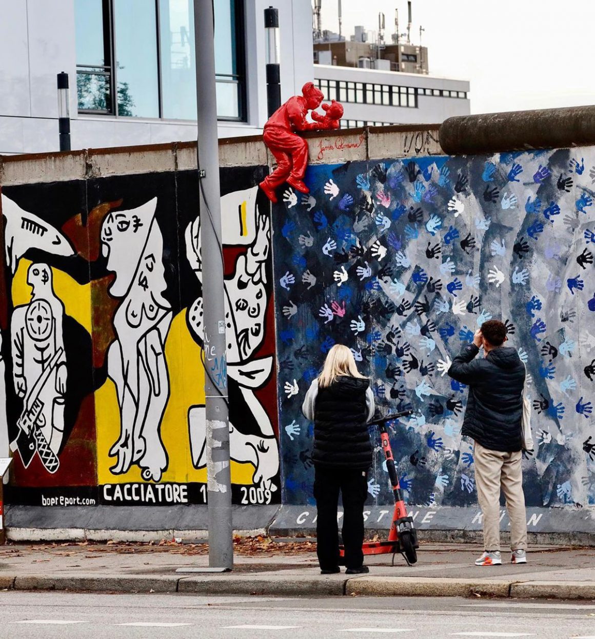 À Berlin, des sculptures d’enfants célèbrent les 32 ans de la chute du ...