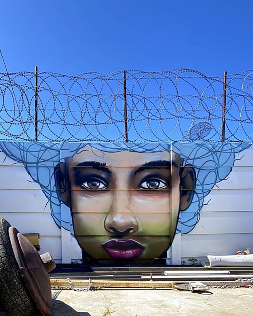 L'artiste Falko One joue avec l'environnement pour des street art très ...