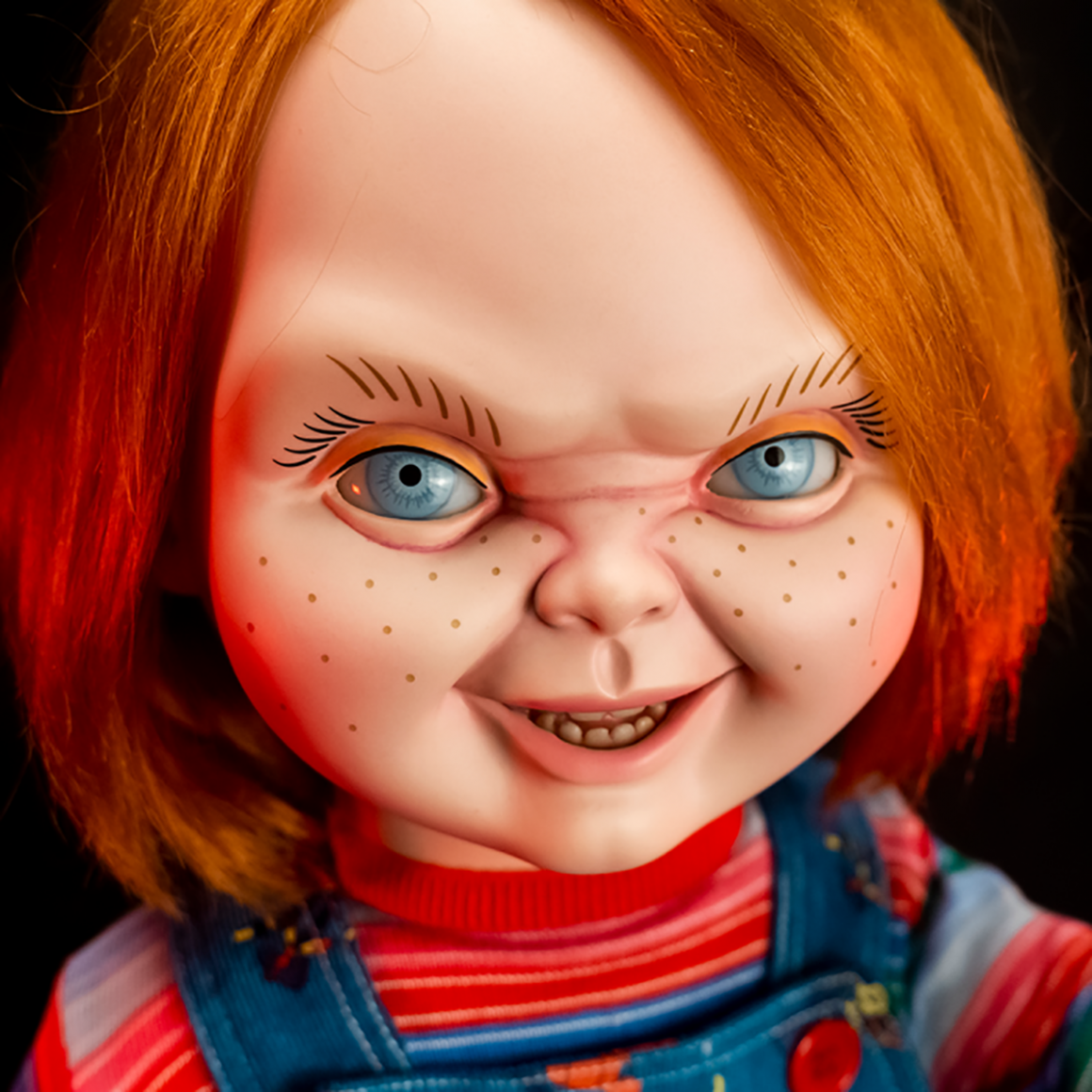 Ce site commercialise une réplique parfaite de la poupée tueuse Chucky ...