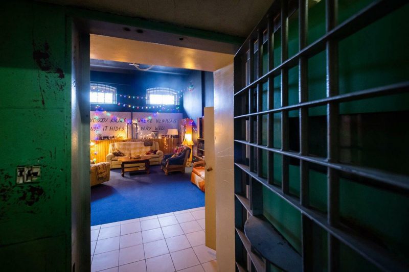 Airbnb vous permet de passer la nuit dans la prison de Stranger Things ...