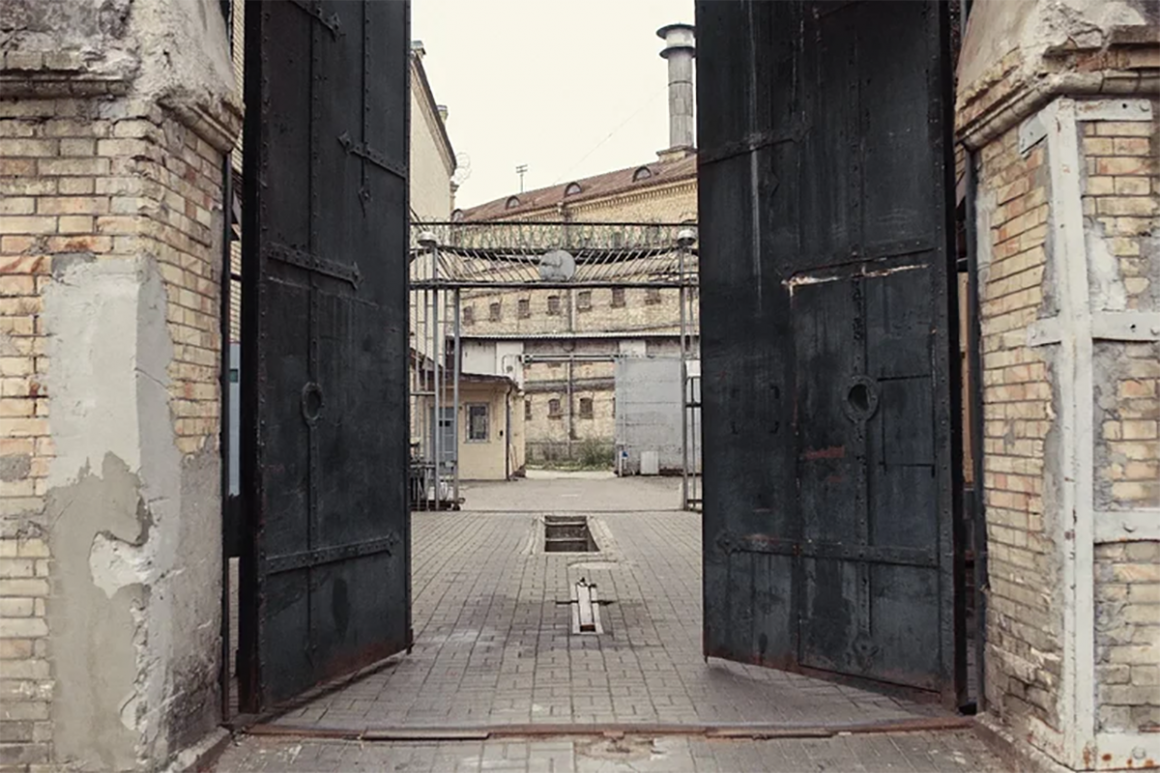 Airbnb vous permet de passer la nuit dans la prison de Stranger Things ...