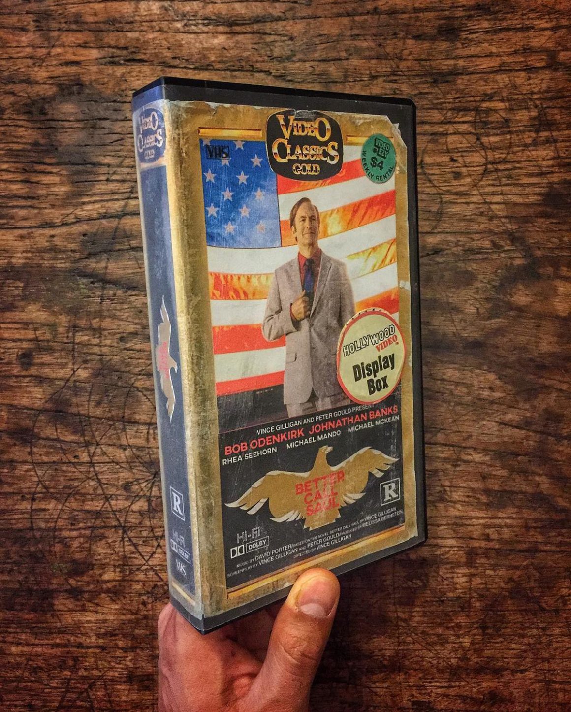 Cet artiste crée des pochettes de VHS old school de séries et films ...