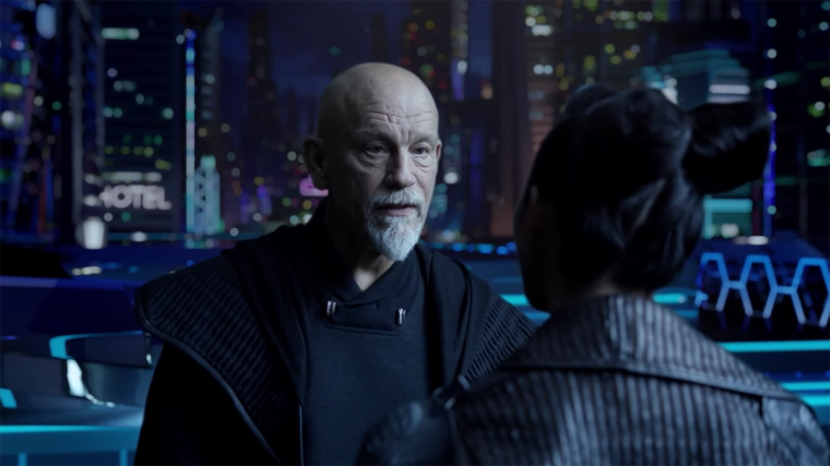 100 ans : le film tourné en 2015 avec Malkovich qui ne sortira qu'en ...