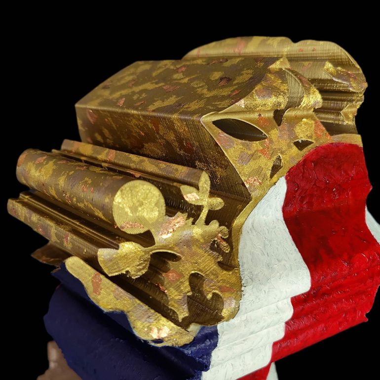 Cette sculpture en anamorphose dévoile 3 portraits d'Elisabeth II ...