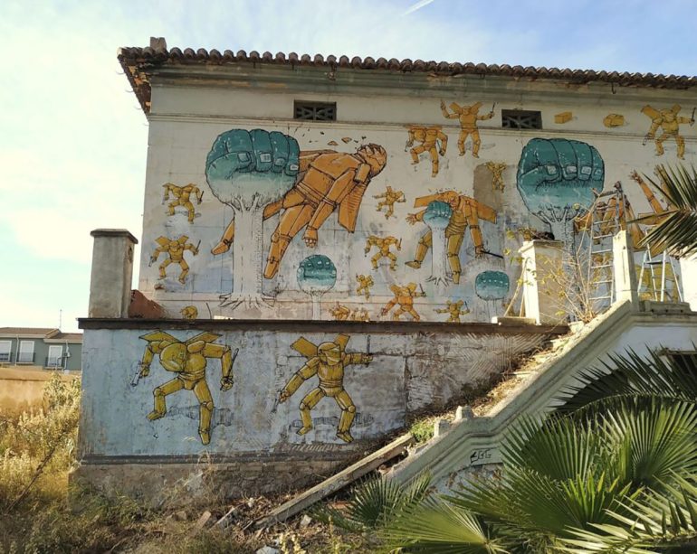 L’artiste Blu crée un street art animé sur les murs d’une maison en ...