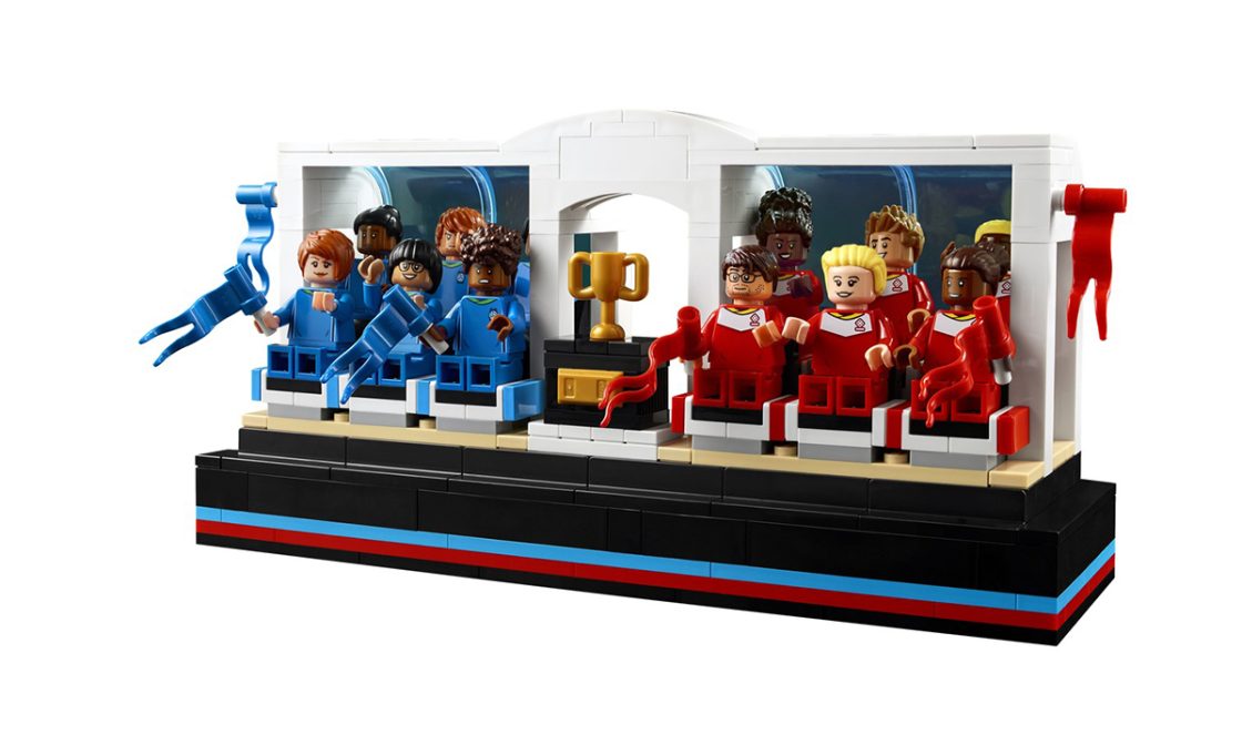 LEGO dévoile un baby foot fonctionnel de 2300 briques à construire vous ...