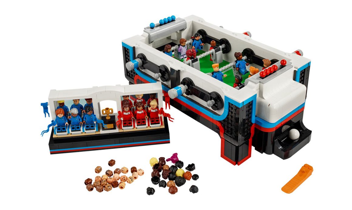 LEGO dévoile un baby foot fonctionnel de 2300 briques à construire vous ...