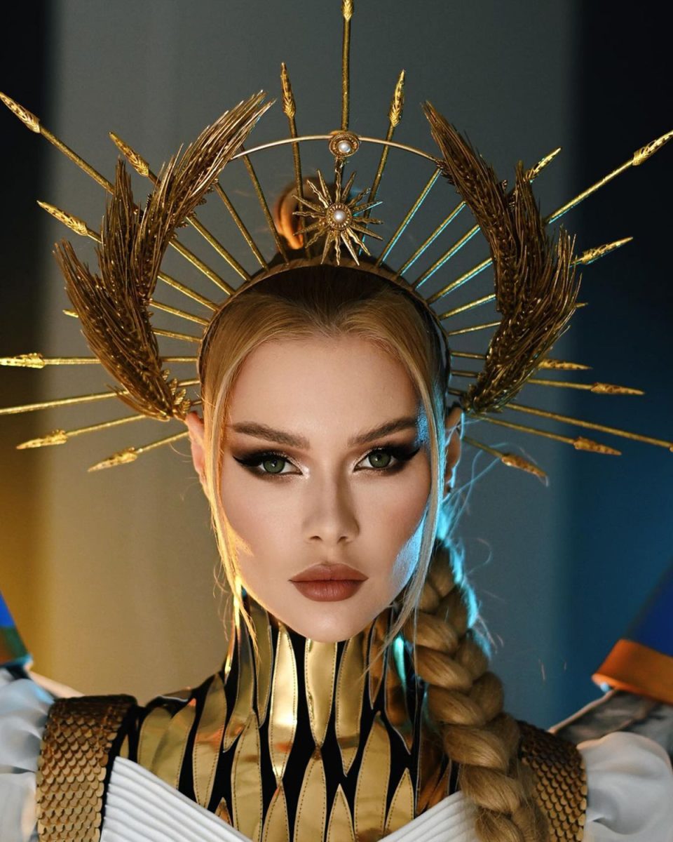 Pour Miss Univers 2023, Miss Ukraine dévoile un incroyable costume de ...