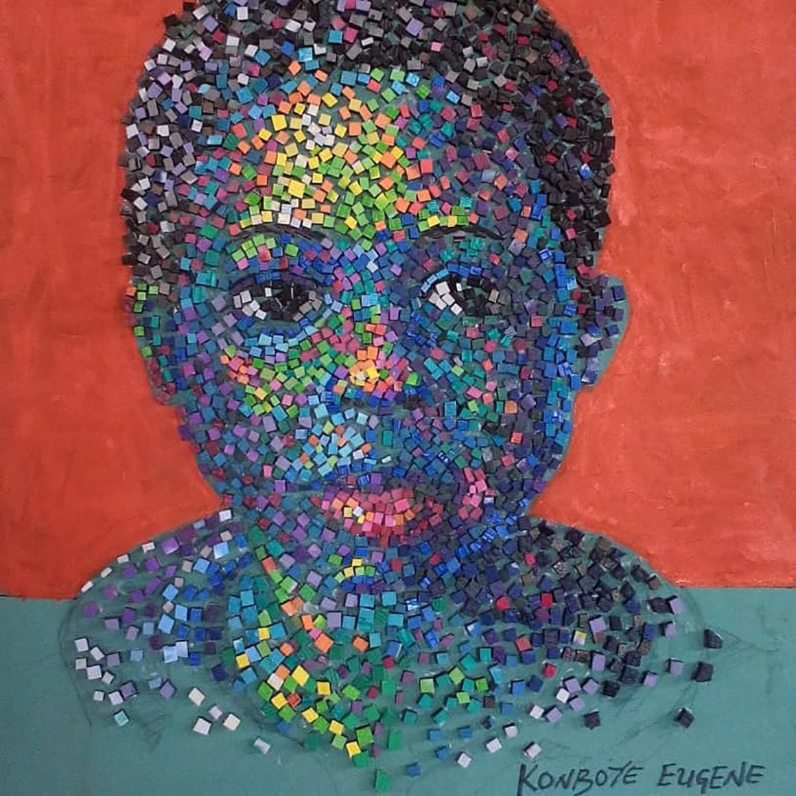 Ce nigérian recycle les tongs pour créer des portraits mosaïques ...