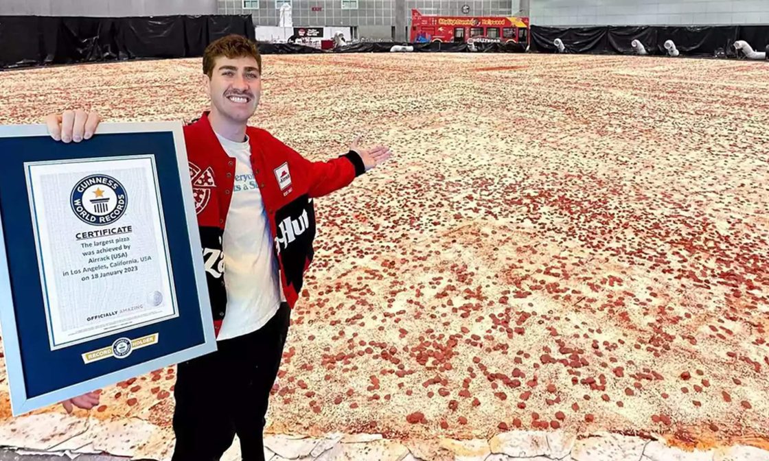 Ce photographe a capturé par hasard une météorite lors d'une éruption ...