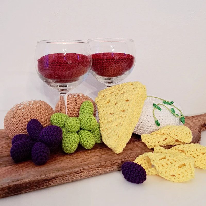 Experte du crochet, elle confectionne des aliments au réalisme étonnant