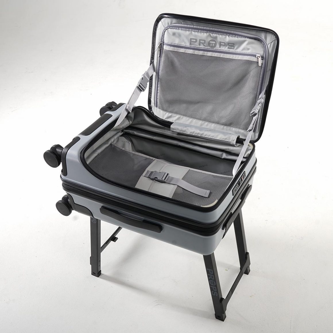 Conçue pour les voyages d’affaires, cette valise se transforme en table ...