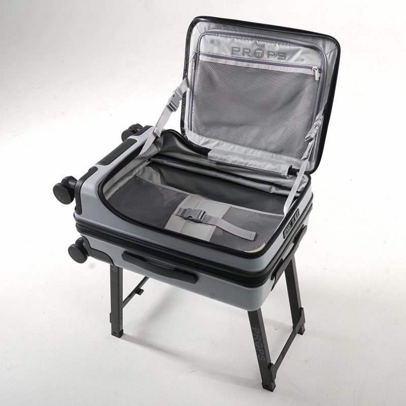 Conçue pour les voyages d’affaires, cette valise se transforme en table ...