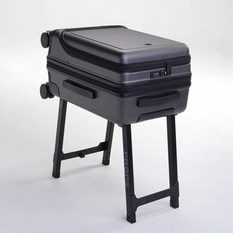 Conçue pour les voyages d’affaires, cette valise se transforme en table ...