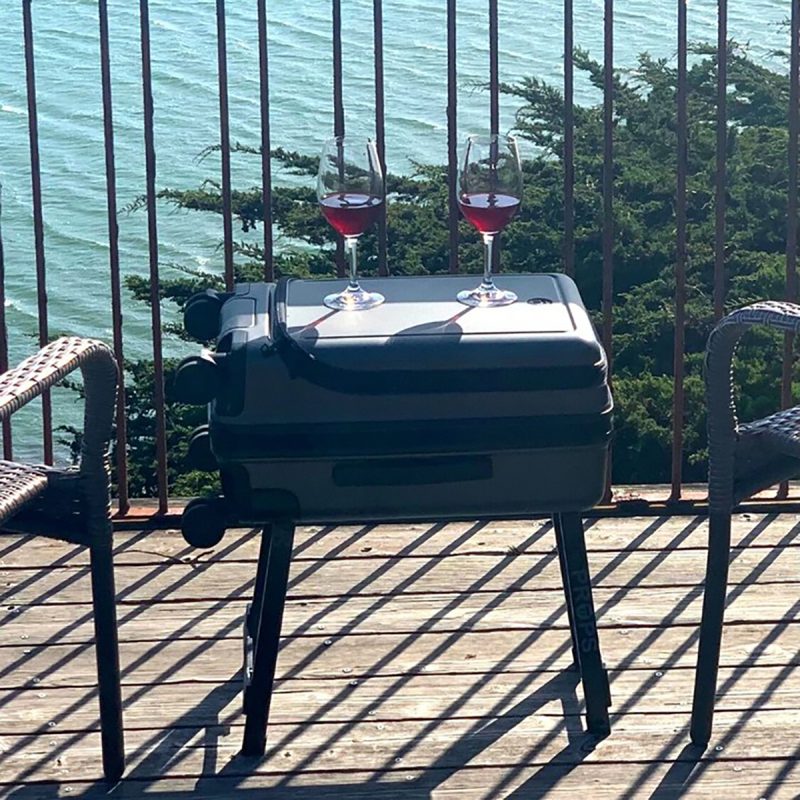 Conçue pour les voyages d’affaires, cette valise se transforme en table ...