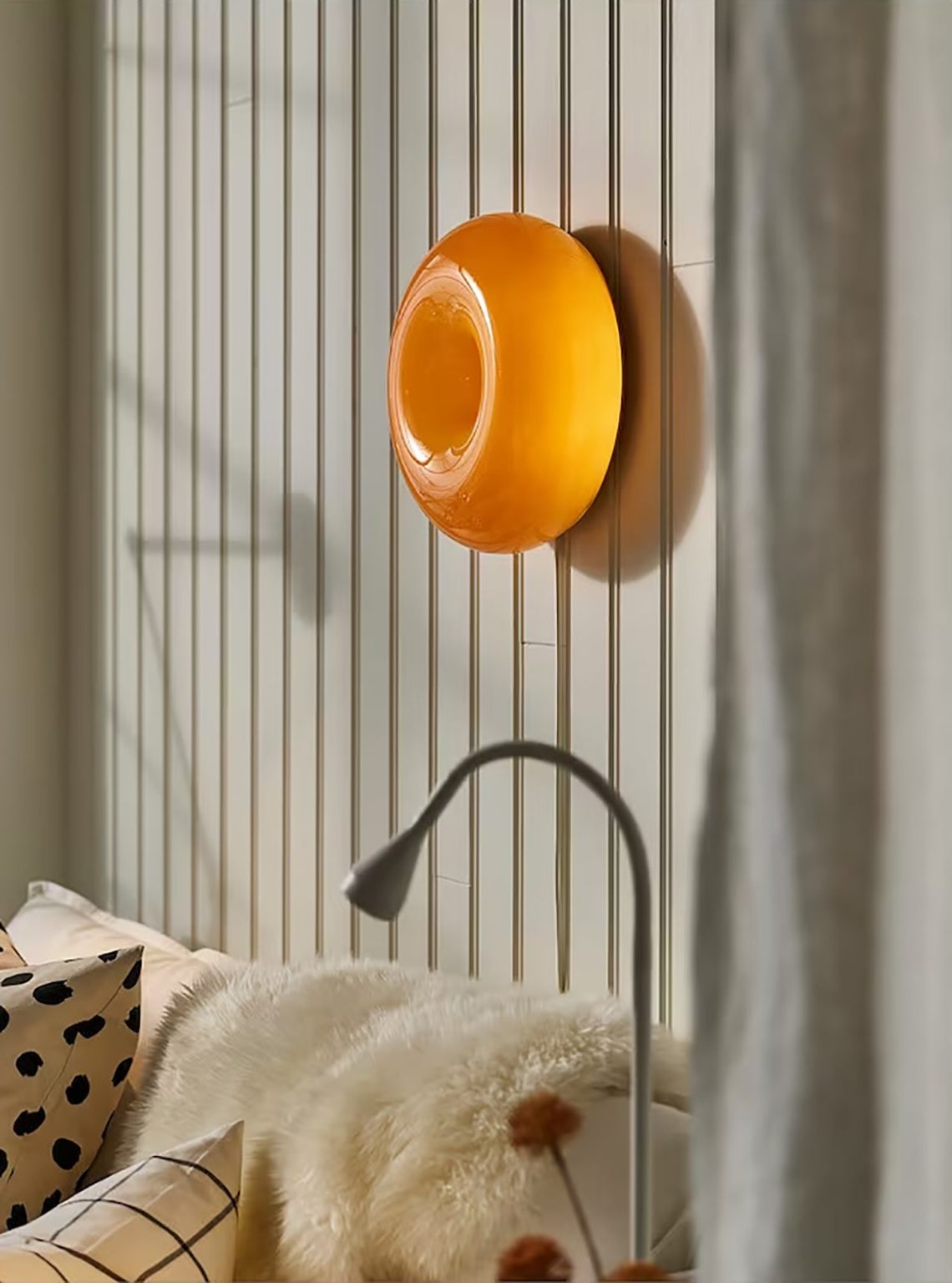 IKEA dévoile une lampe donut au design minimaliste délicieux - Creapills