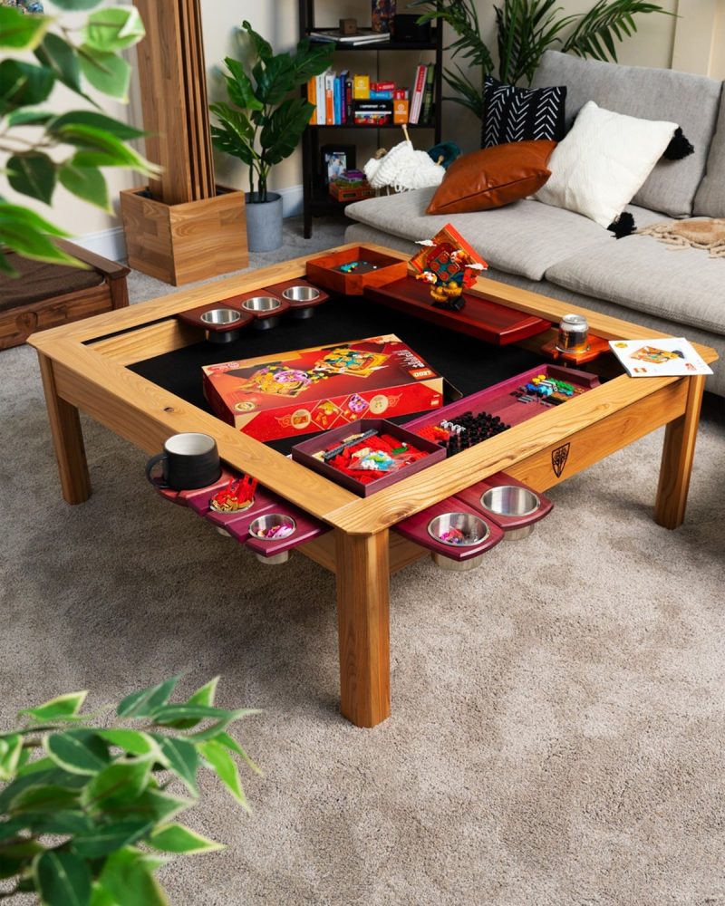 Une table à manger 100% modulable conçue pour les jeux de société