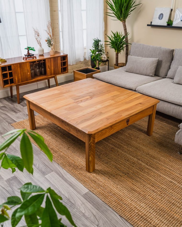 Une table à manger 100% modulable conçue pour les jeux de société