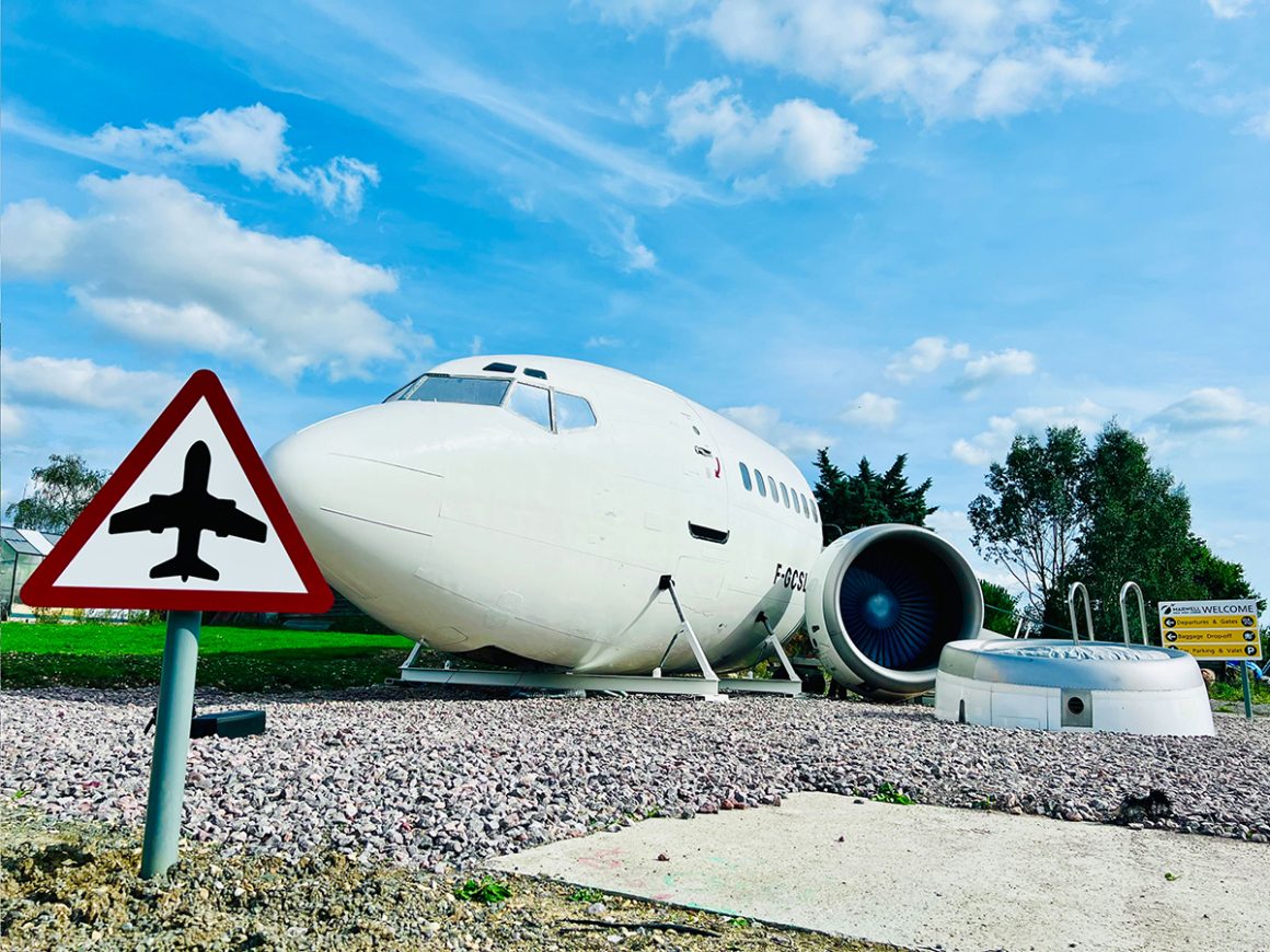 Un ancien Boeing 737 transformé en Airbnb pour une escapade 100% ...