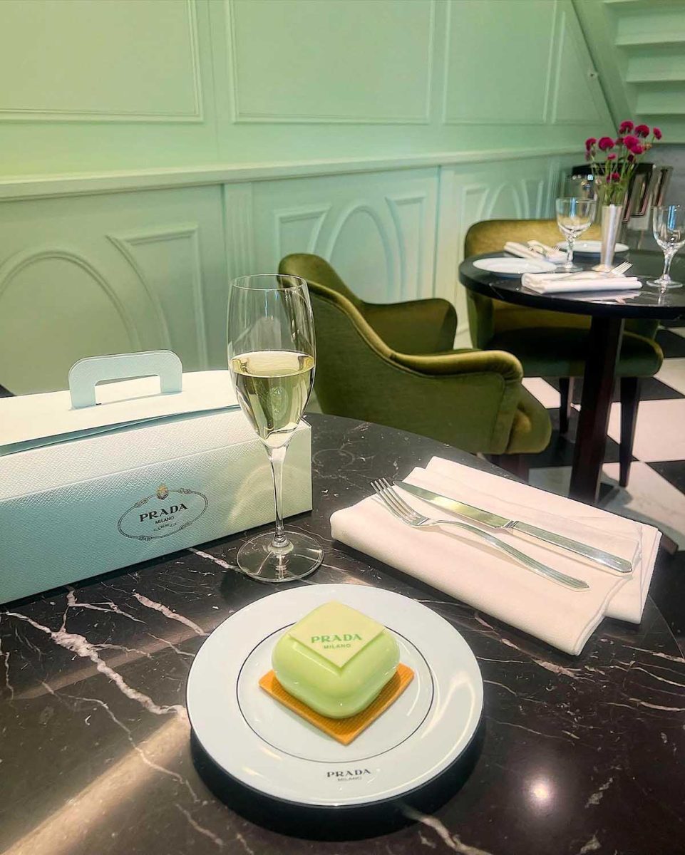 La maison de luxe Prada ouvre son premier café éphémère à Londres
