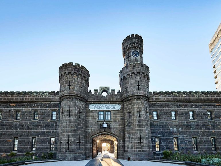 À Melbourne, cette ancienne prison est devenue un hôtel de luxe très ...