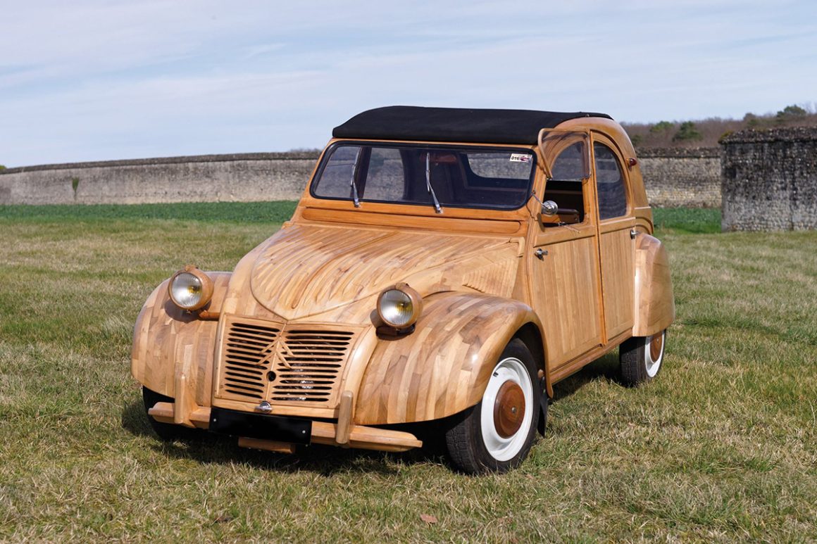 Cette réplique en bois d’une Citroën 2CV des années 40 s’est vendue ...