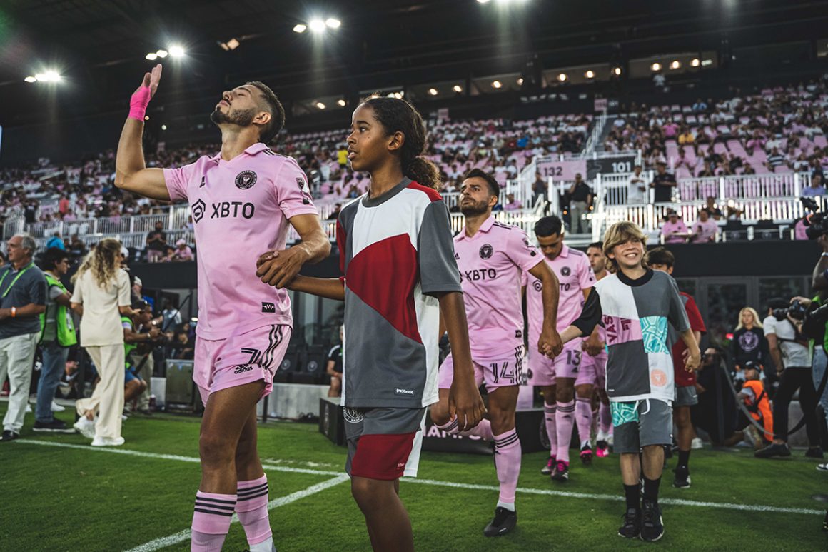 L'Inter Miami recycle ses anciens maillots pour créer de nouvelles ...