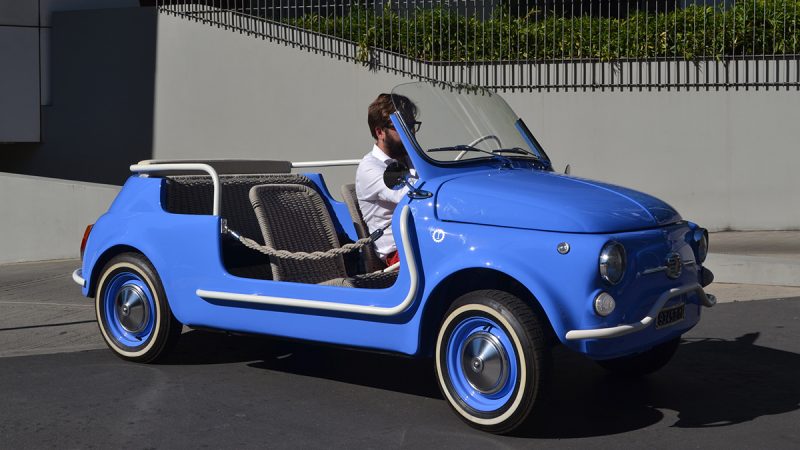 La Fiat 500 revisitée avec des sièges en rotin pour un retour en été ...
