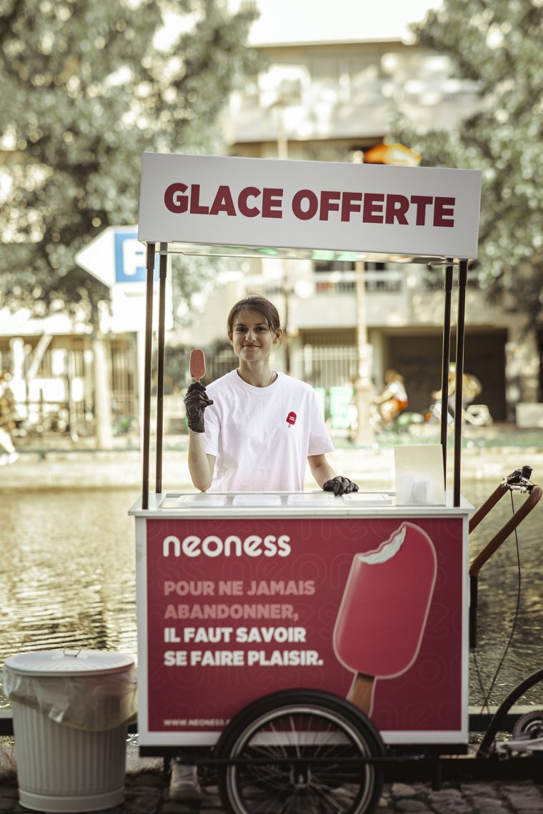 À Paris, Neoness offre des glaces qui cachent un message (très) motivant