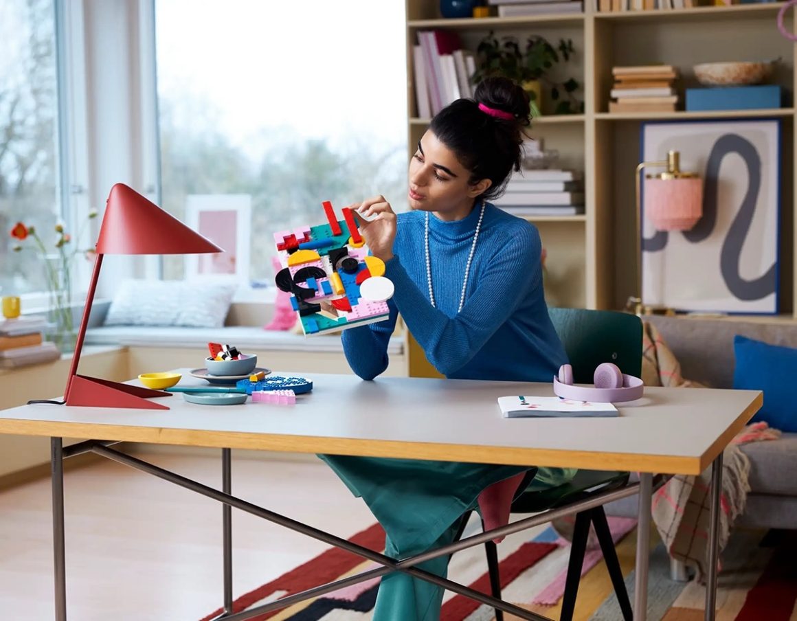 LEGO dévoile un set de 805 briques pour créer une œuvre d’art modulable