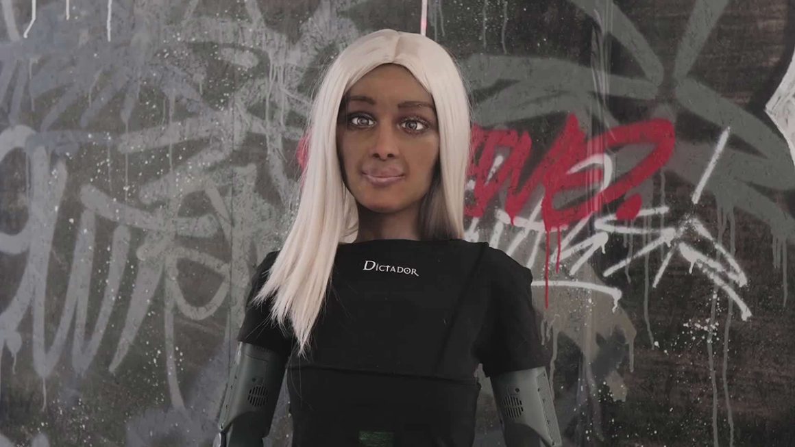 Voici Mika : le premier robot humanoïde qui dirige une entreprise