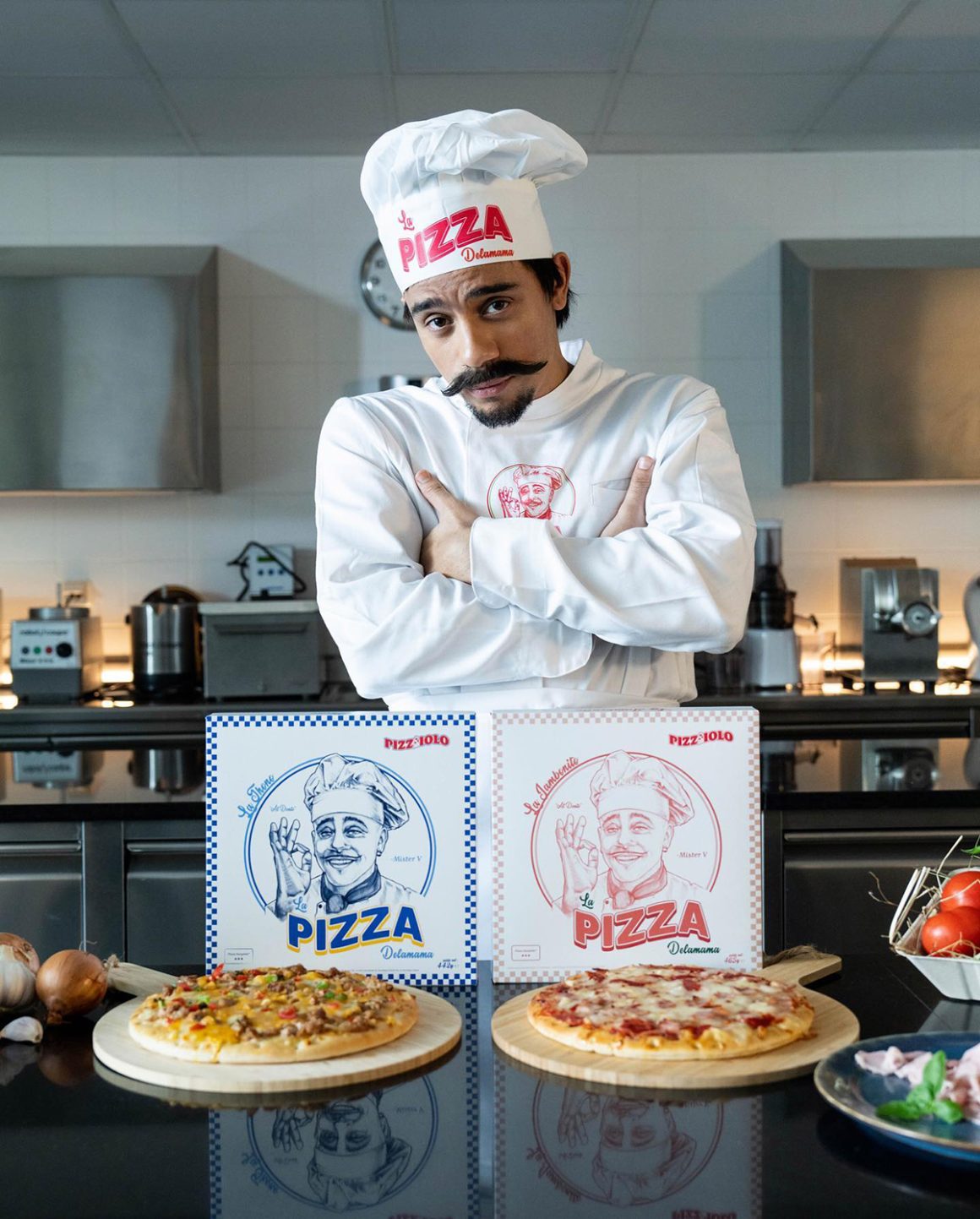 Mister V dévoile 2 nouvelles Pizza Delamama dans une pub 100% déjantée