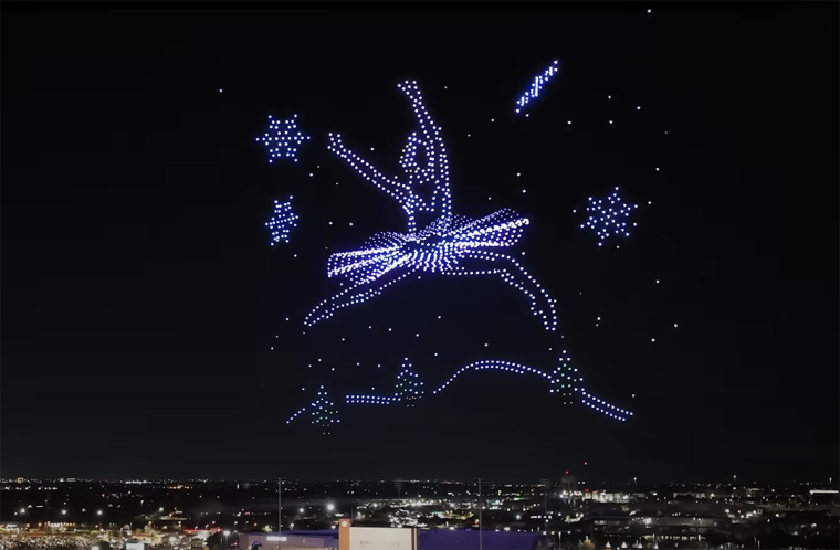 Ce spectacle de 1500 drones pour Noël a remporté 2 Guinness World ...
