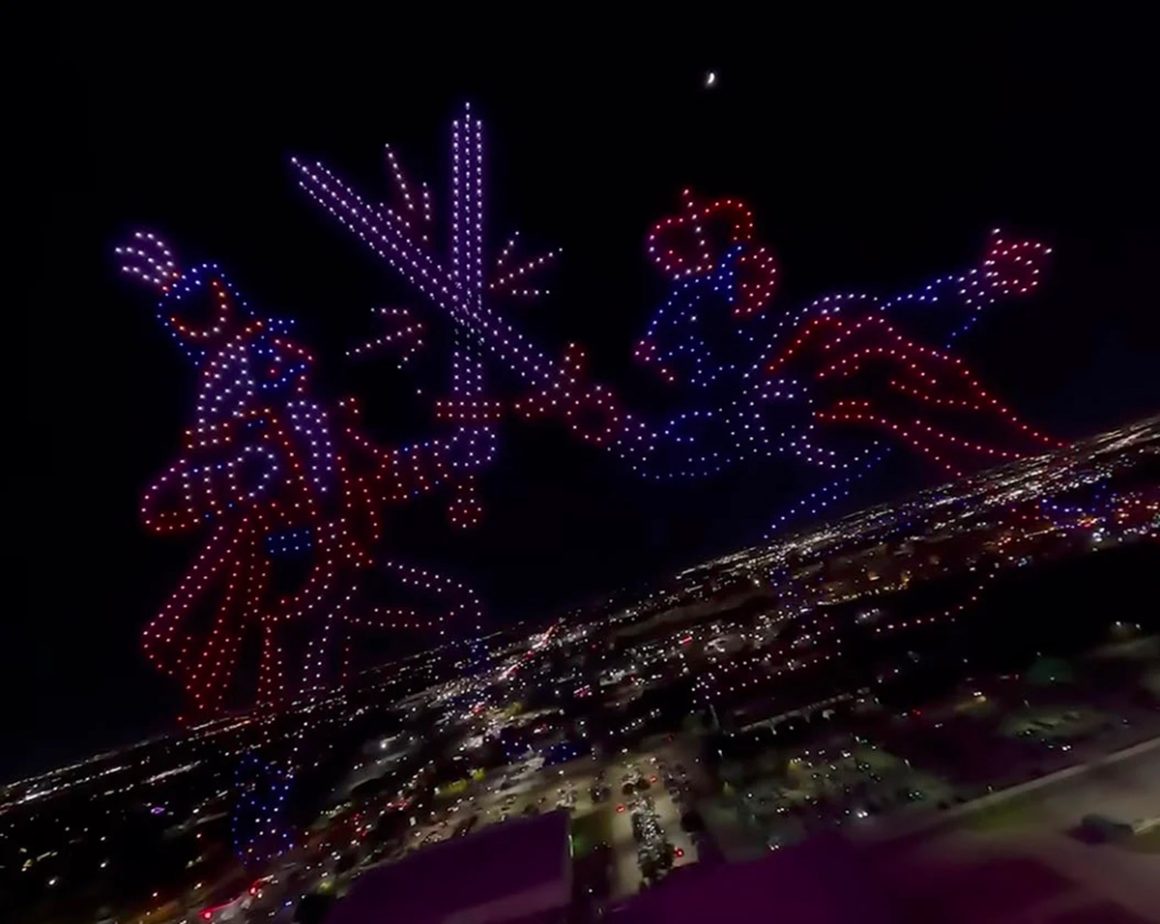 Ce spectacle de 1500 drones pour Noël a remporté 2 Guinness World ...