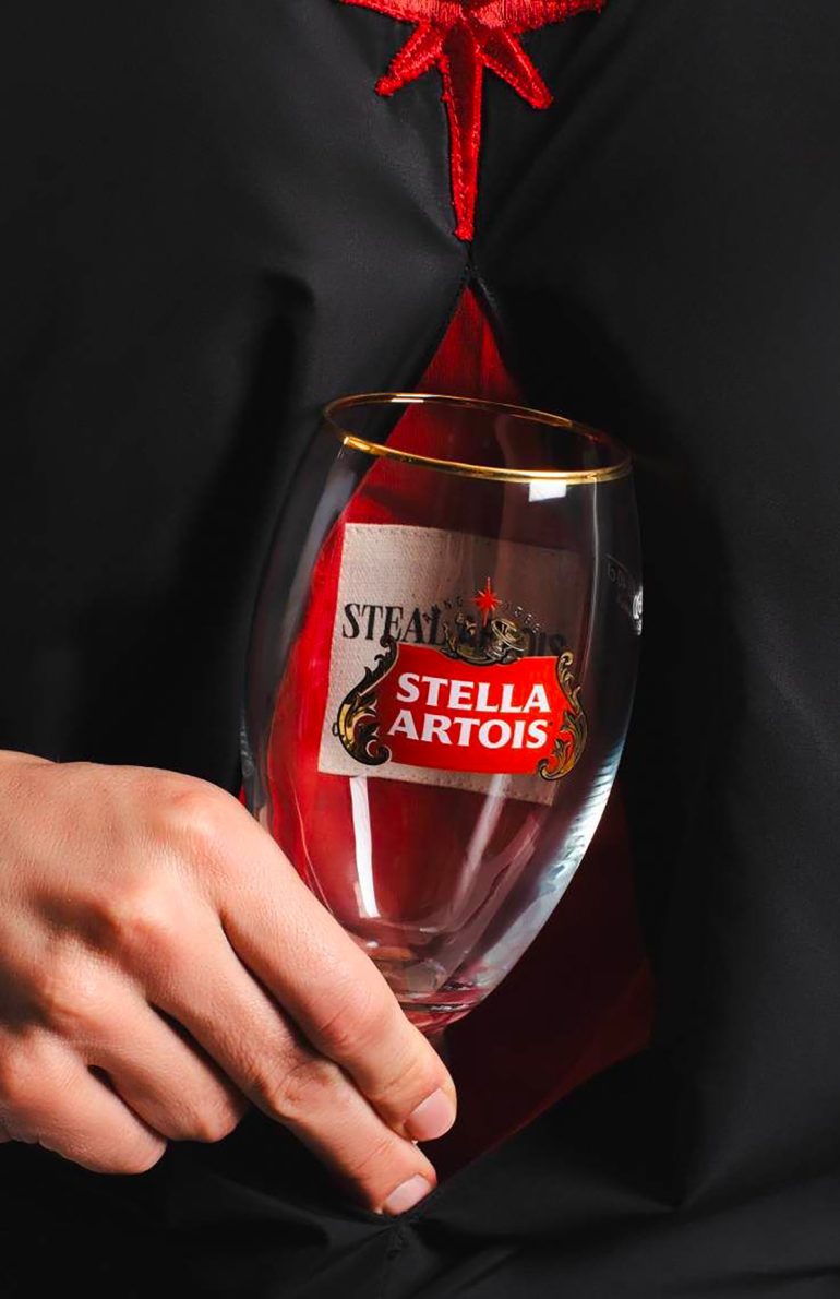 Stella Artois lance des vêtements avec des poches... pour voler ses ...