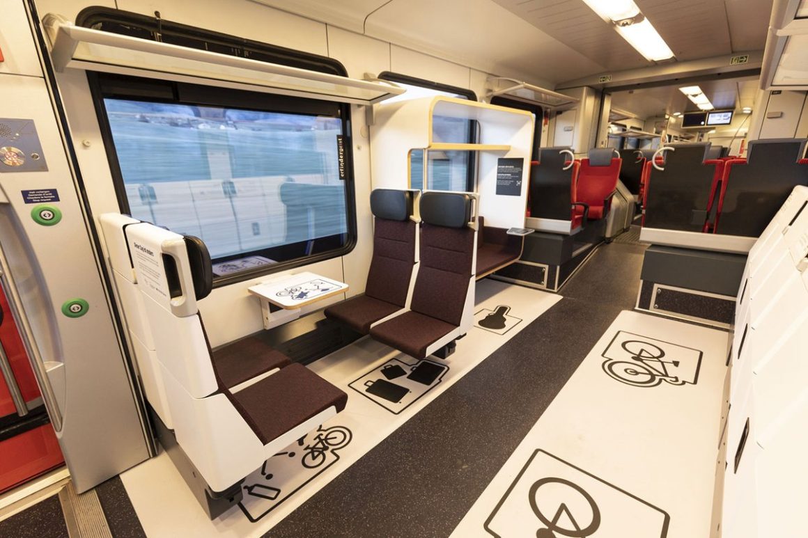 Suisse : des sièges de train amovibles pour créer des espaces pour vélos